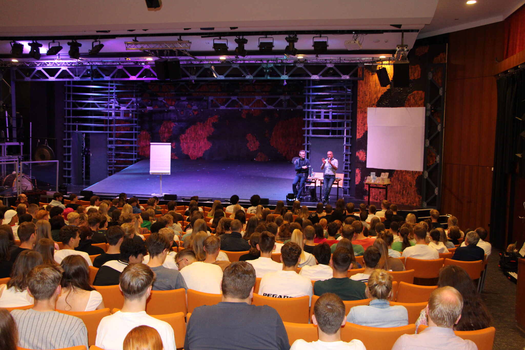 Bibliothek – Gymnasium Lohne